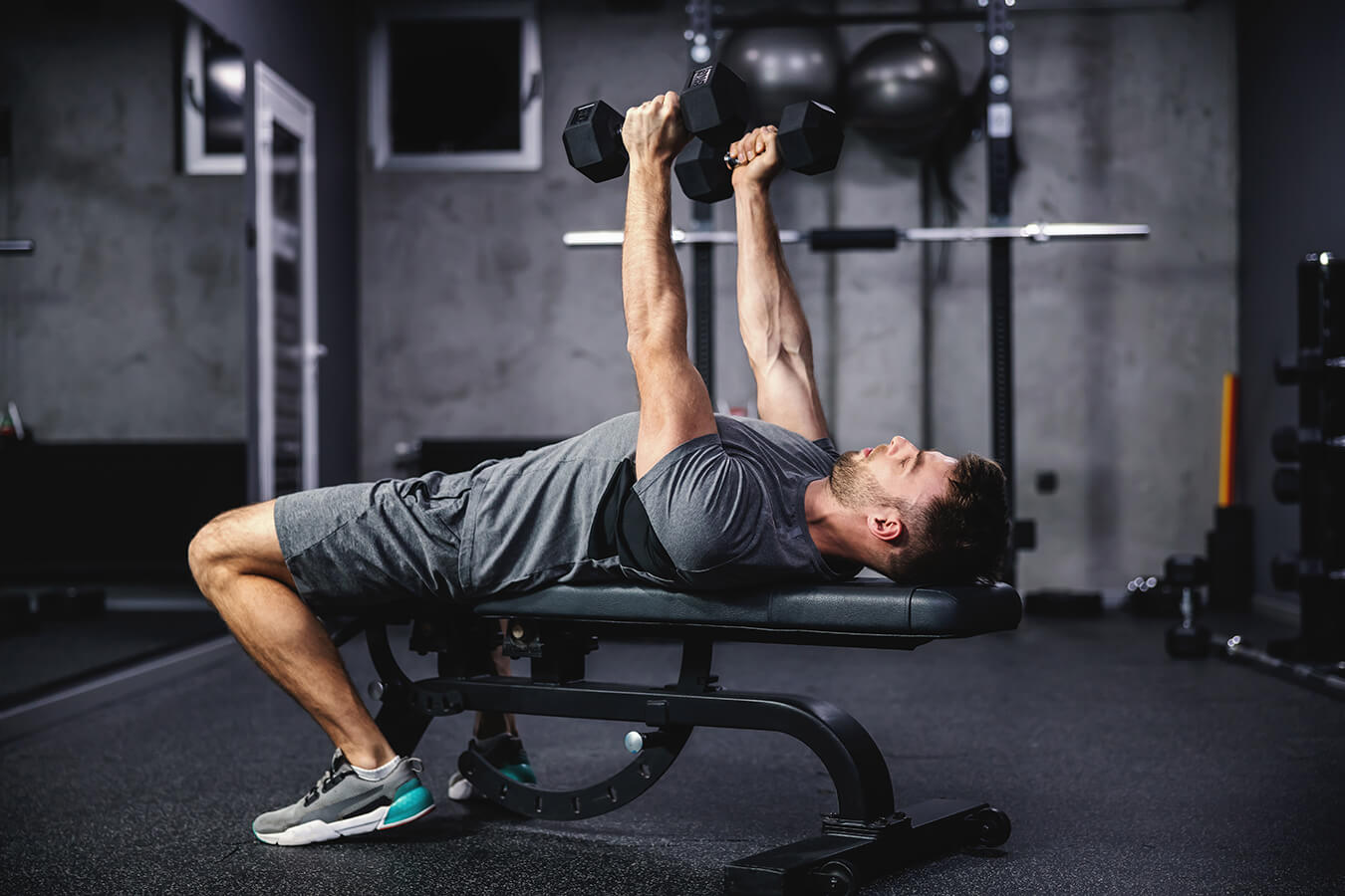 Esercizi con Manubri: Guida Completa per un Allenamento Efficace - La ...