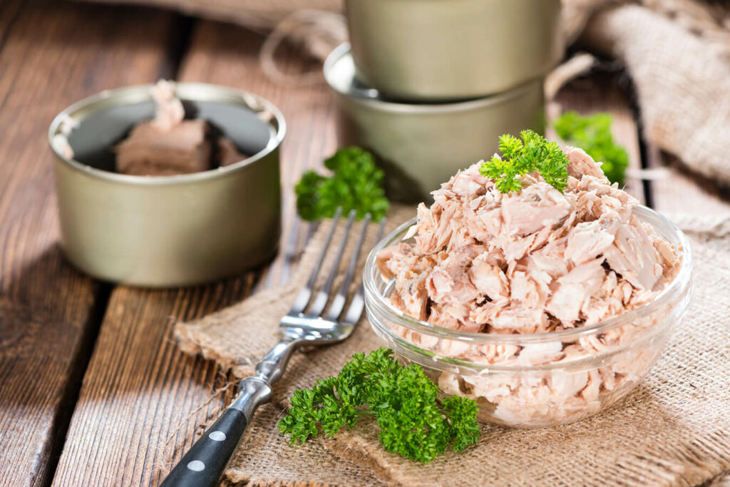 Tonno in scatola proprietà, benefici e utilizzo in cucina - La Palestra